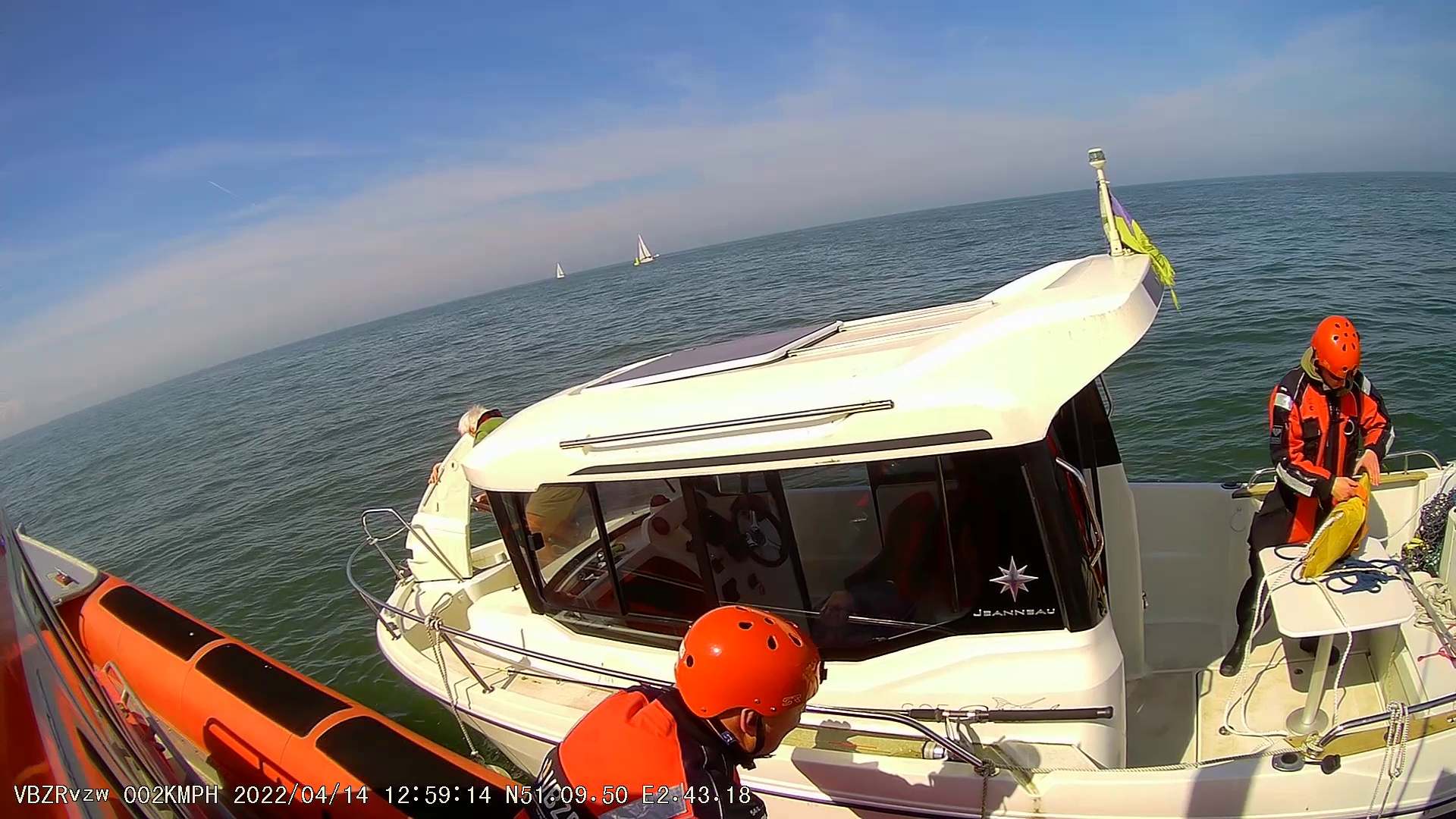 Visboot met net in de schroef | VBZR